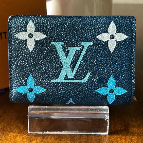 Louis Vuitton | Bags | Louis Vuitton Limited Edition By The Pool Clea ...